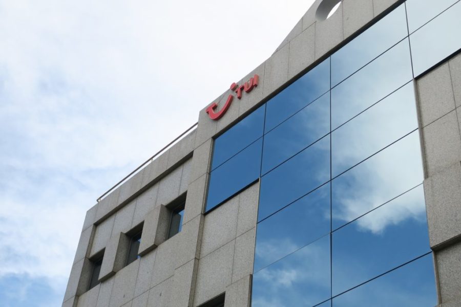 H KSD «έντυσε» τα νέα εντυπωσιακά γραφεία της TUI - ksd.gr